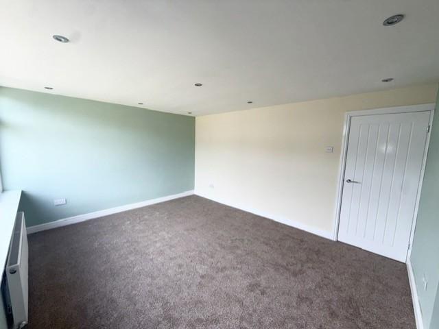 4 bedroom terraced house to rent