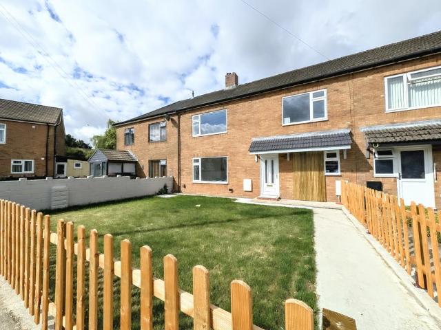 4 bedroom terraced house to rent