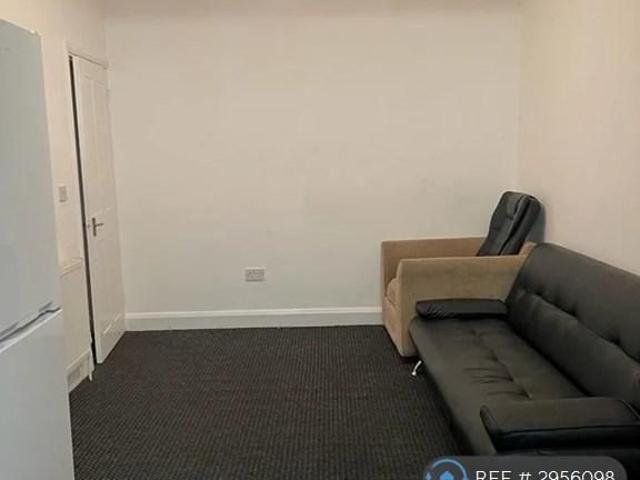 4 bedroom terraced house to rent
