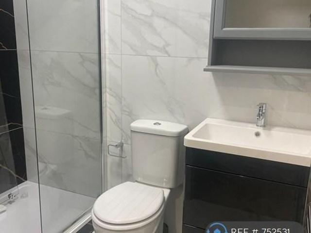 4 bedroom terraced house to rent