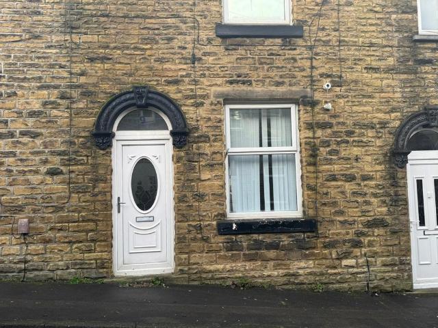 4 bedroom terraced house to rent