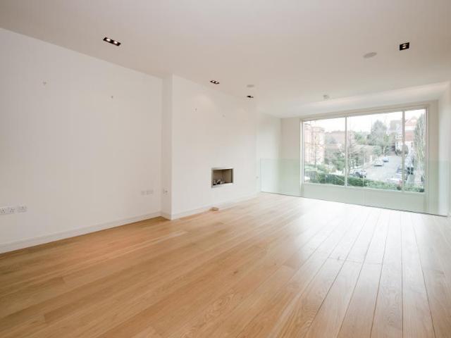 4 bedroom terraced house to rent
