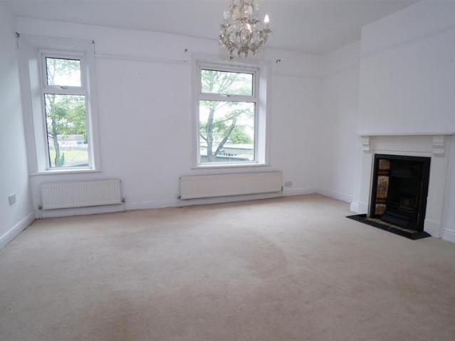4 bedroom terraced house to rent