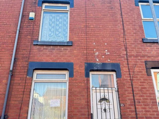4 bedroom terraced house to rent