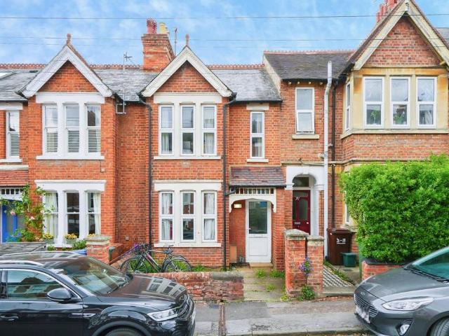 4 bedroom terraced house to rent