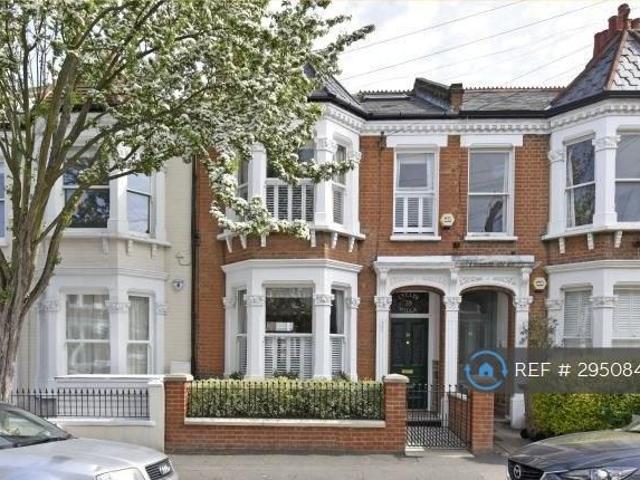 4 bedroom terraced house to rent