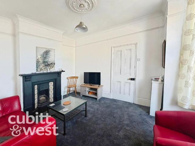 4 bedroom terraced house to rent