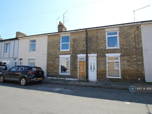 4 bedroom terraced house to rent