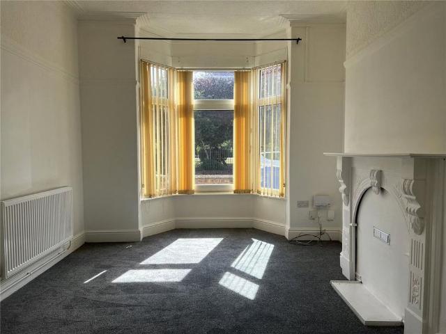 4 bedroom terraced house to rent