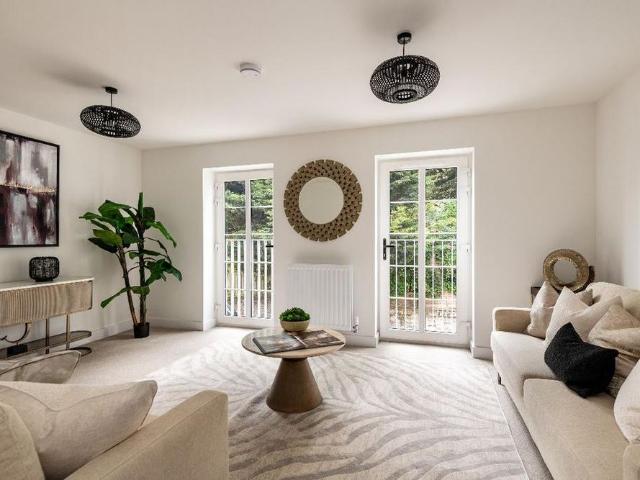 4 bedroom terraced house to rent