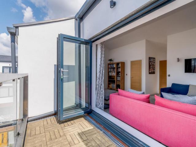 4 bedroom terraced house to rent