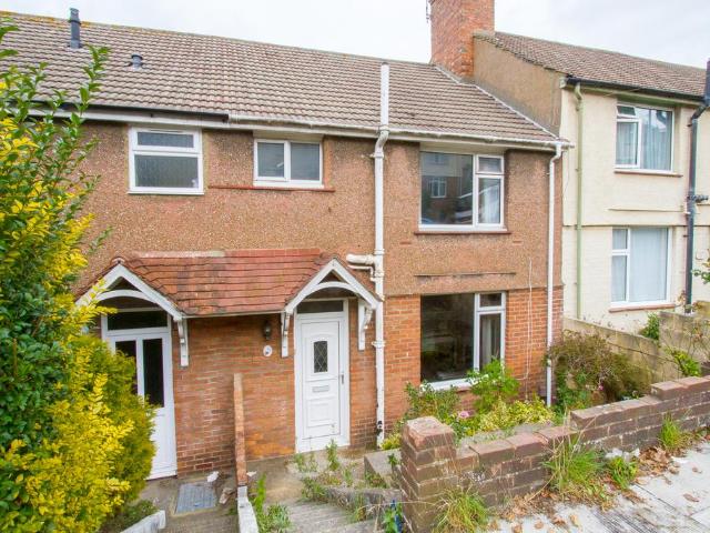 4 bedroom terraced house to rent