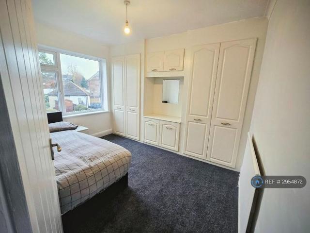 4 bedroom terraced house to rent