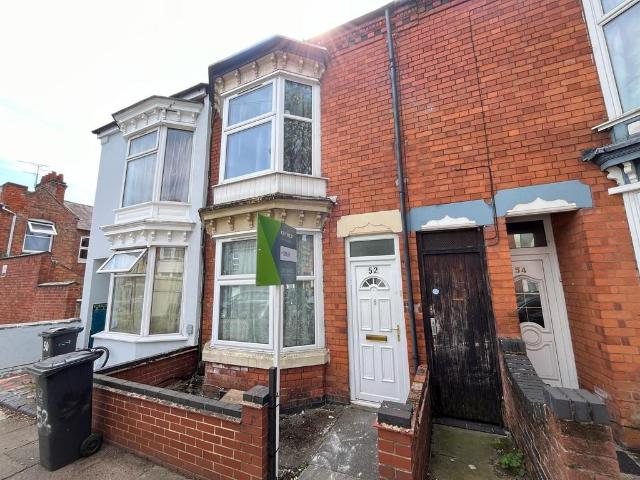 4 bedroom terraced house to rent
