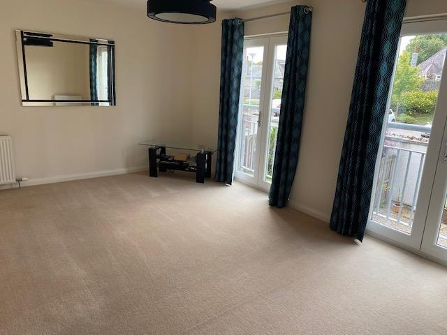 4 bedroom terraced house to rent