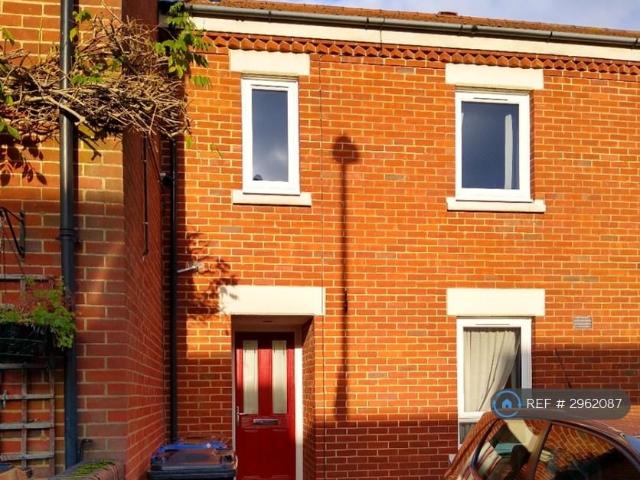 4 bedroom terraced house to rent
