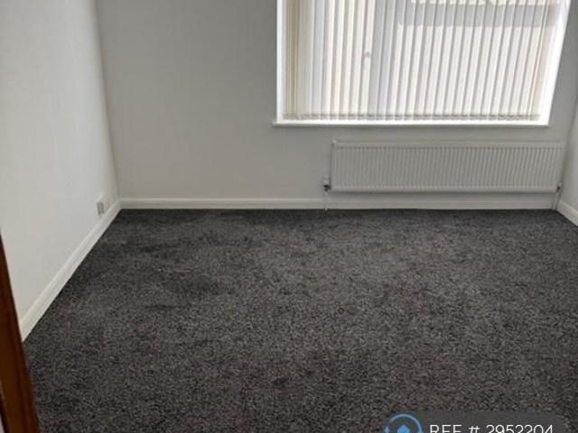 4 bedroom terraced house to rent