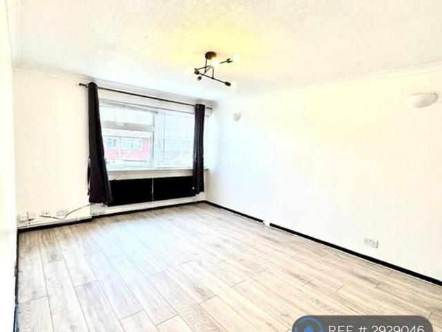 4 bedroom terraced house to rent