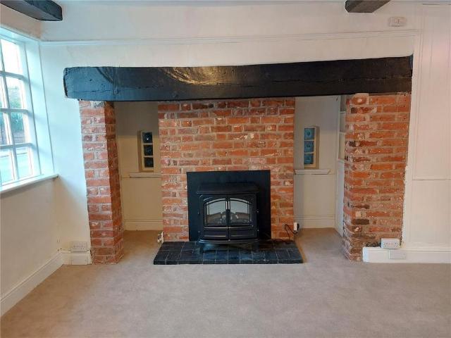 4 bedroom terraced house to rent
