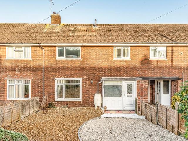 4 bedroom terraced house to rent