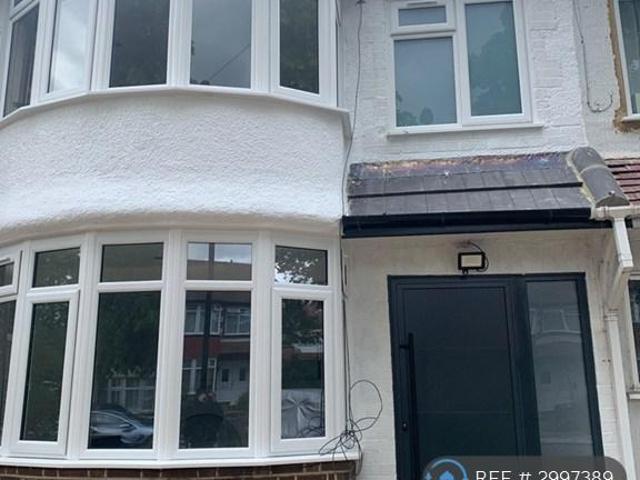4 bedroom terraced house to rent