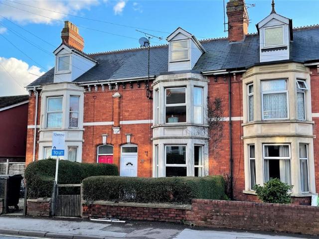 4 bedroom terraced house to rent