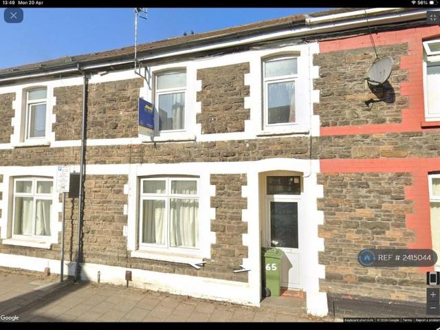 4 bedroom terraced house to rent
