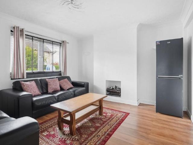 4 bedroom terraced house to rent