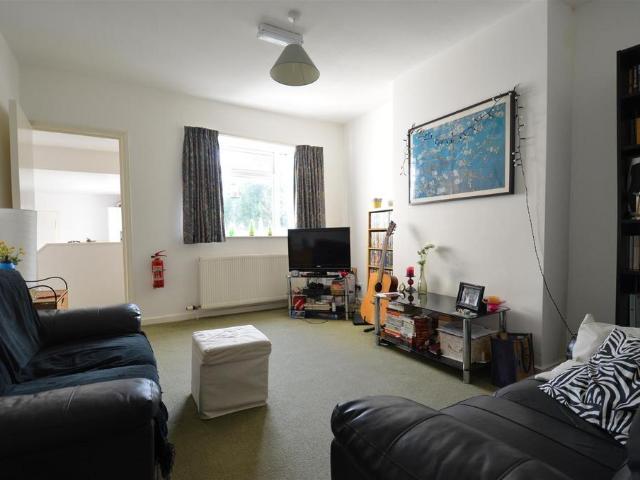 4 bedroom terraced house to rent