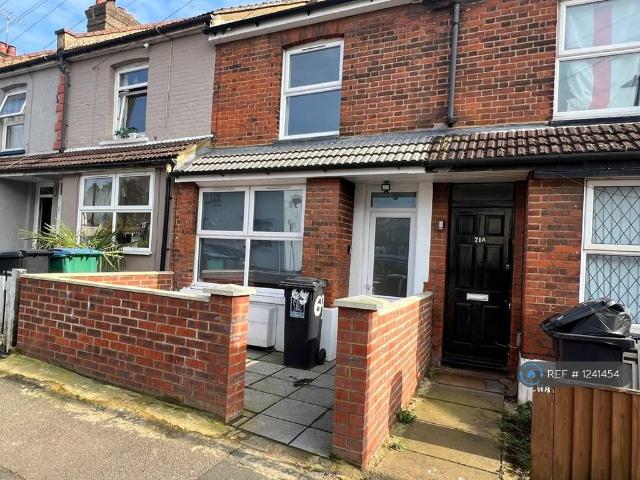 4 bedroom terraced house to rent