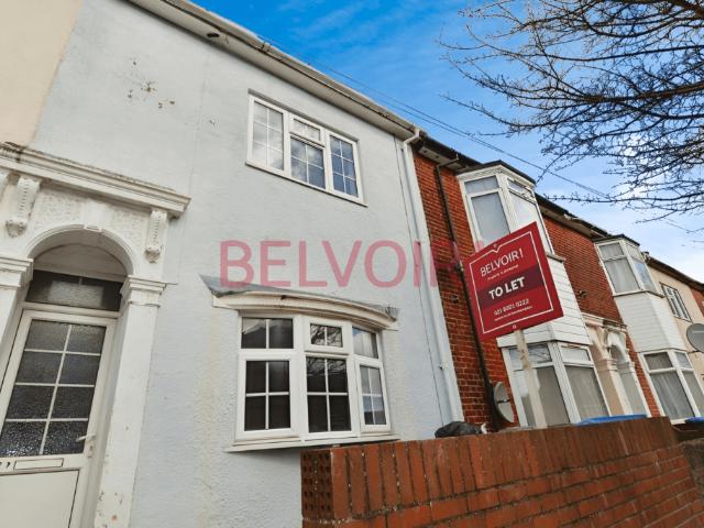 4 bedroom terraced house to rent