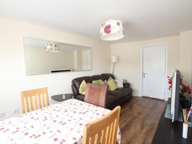 4 bedroom terraced house to rent