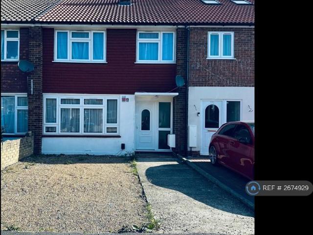 4 bedroom terraced house to rent