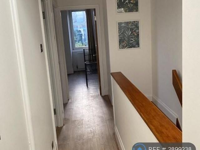 4 bedroom terraced house to rent
