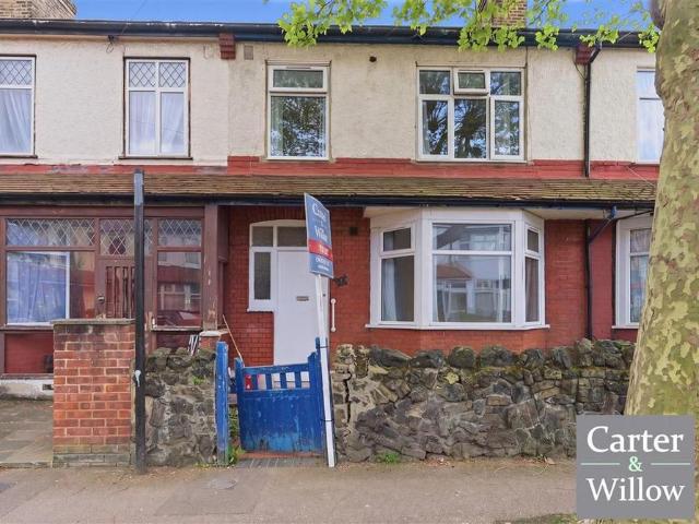 4 bedroom terraced house to rent