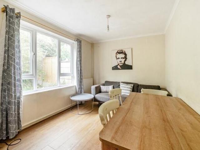 4 bedroom terraced house to rent