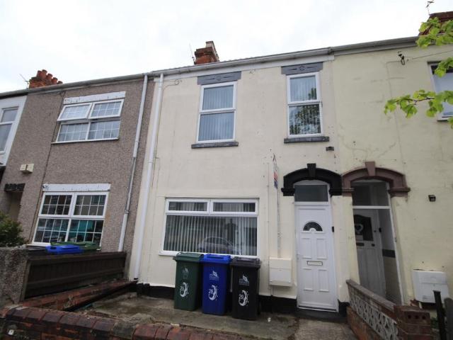 4 bedroom terraced house to rent