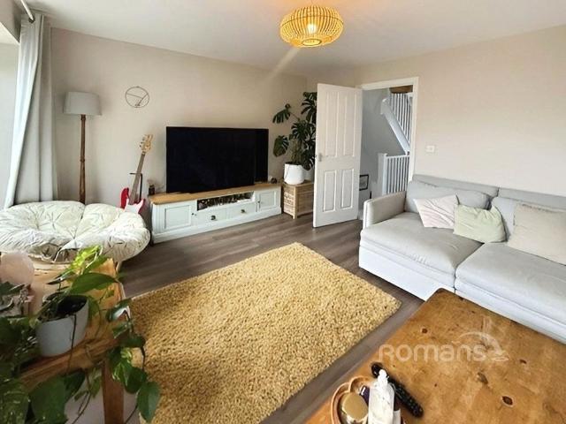 4 bedroom terraced house to rent