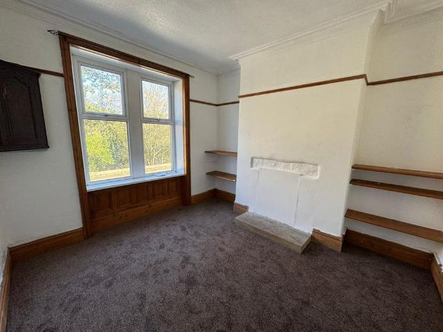 4 bedroom terraced house to rent