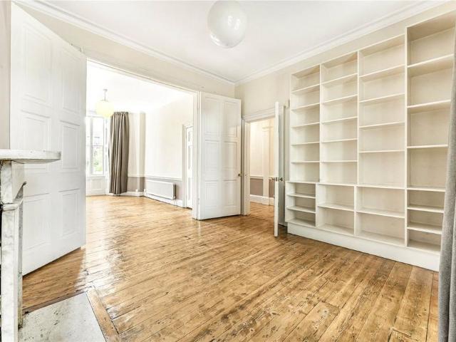 4 bedroom terraced house to rent
