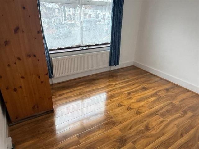 4 bedroom terraced house to rent