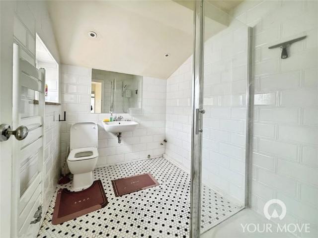 4 bedroom terraced house to rent