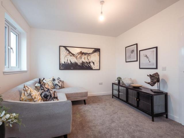 4 bedroom terraced house to rent
