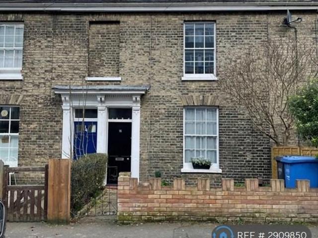 4 bedroom terraced house to rent
