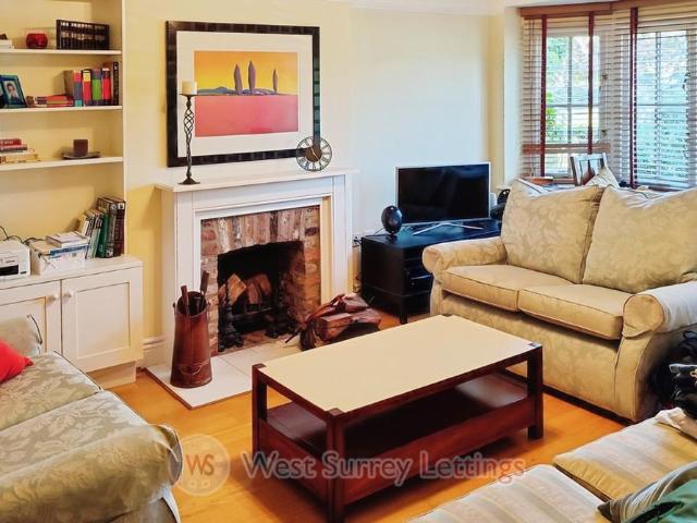4 bedroom terraced house to rent