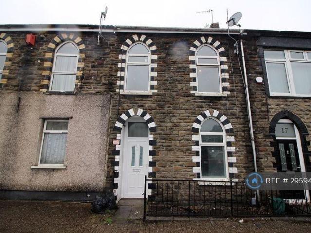 4 bedroom terraced house to rent