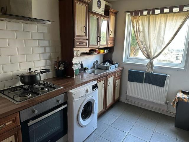 4 bedroom terraced house to rent
