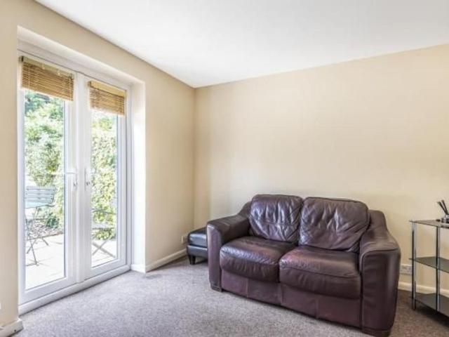4 bedroom terraced house to rent