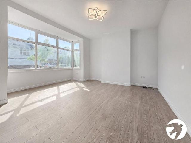 4 bedroom terraced house to rent