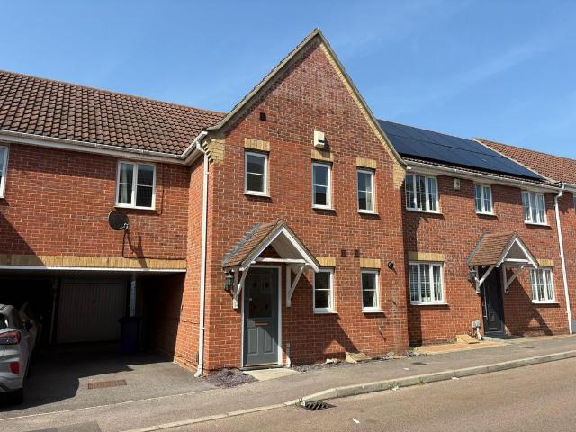 4 bedroom terraced house to rent